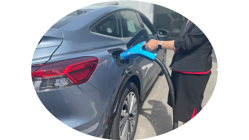 【超簡単3ステップ！】アウディ充電器の使い方⚡Audi急速充電器【PCA】のご使用方法 スタッフブログ｜Audi 徳島